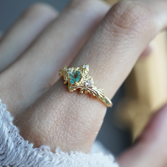 Nyx Diamond Alexandrite Ring – Rare Color-Changing Gemstone & Diamond ...