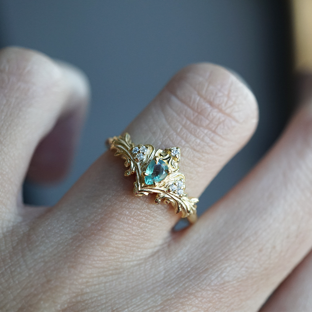Nyx Diamond Alexandrite Ring – Rare Color-Changing Gemstone & Diamond ...