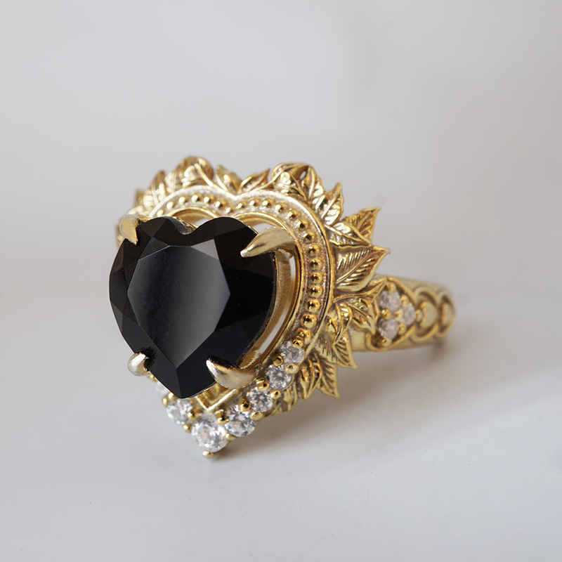 Heart of the Ocean Onyx Diamond Ring in 14K and 18K Gold – Tippy Taste ...