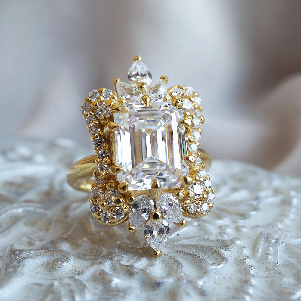 Grande Eleanor Diamond Ring in 14K and 18K Gold, 4ct (Moissanite or La ...